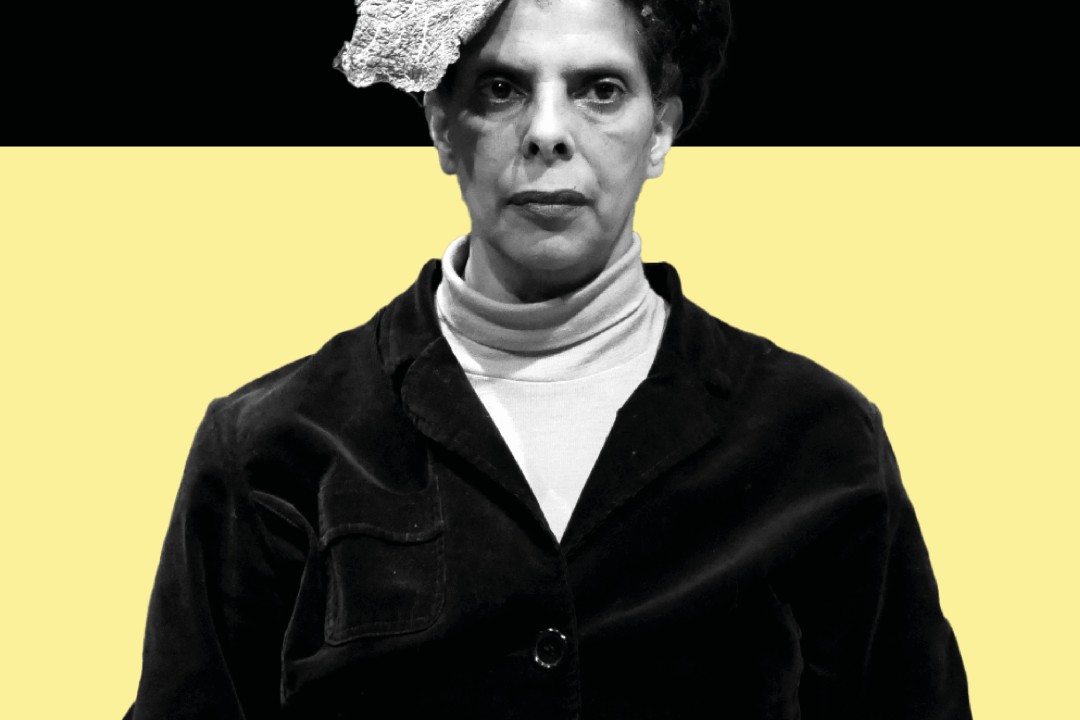 Le même corps, jamais pareil - D'après Esther Ferrer – Théâtre de la ...